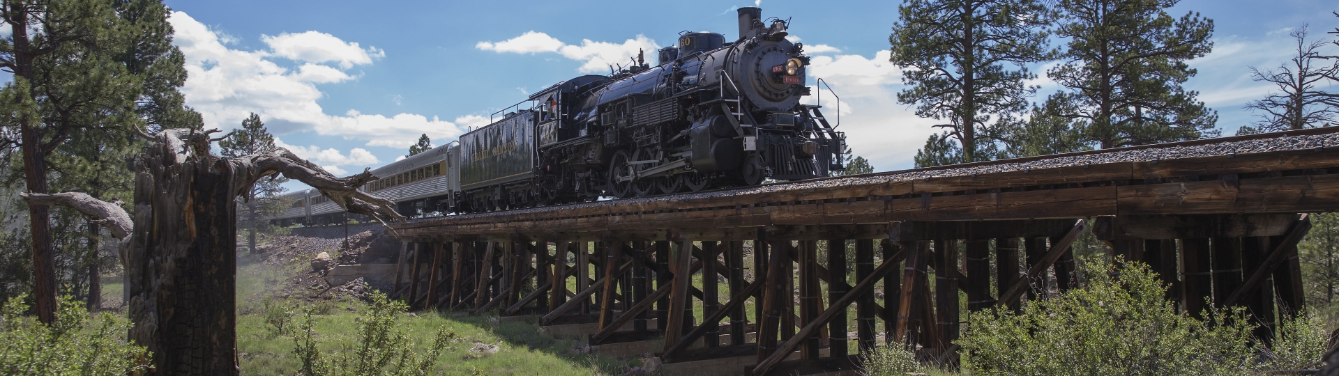 Grand Canyon Railway & Hotel - Xanterra Travel Collection®