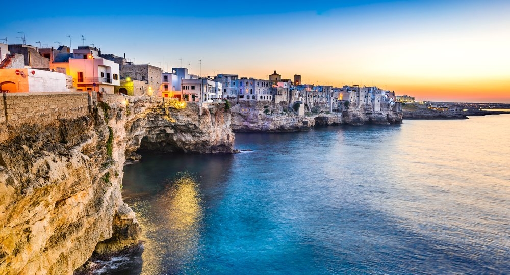Discover Italy’s Stunning Coast One Step at a Time - Xanterra Travel ...